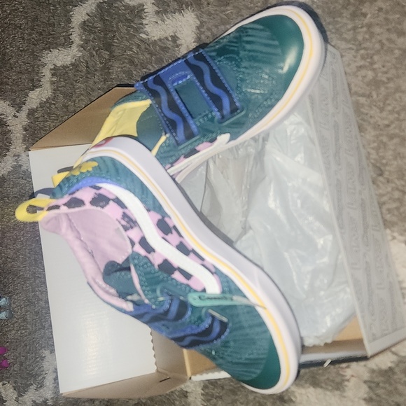 Vans | Shoes | Comfycush Vans Crayola Color Mashup Size | Poshmark